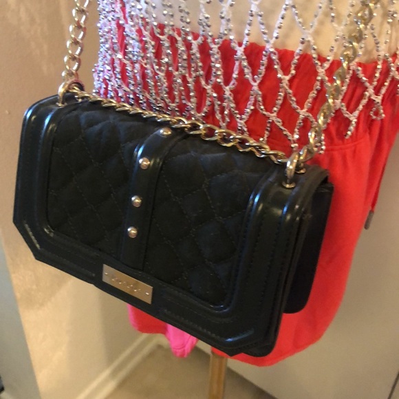 bebe | Bags | Bebe Olive Green Crossbody Bag With Gold Chain Strap ...
